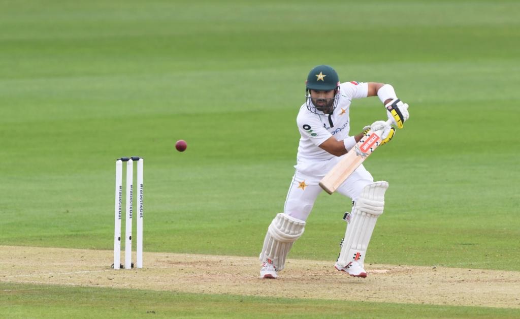 Rizwan, Babar keep Pakistan in the hunt on another gloomy day - Kyro Sports